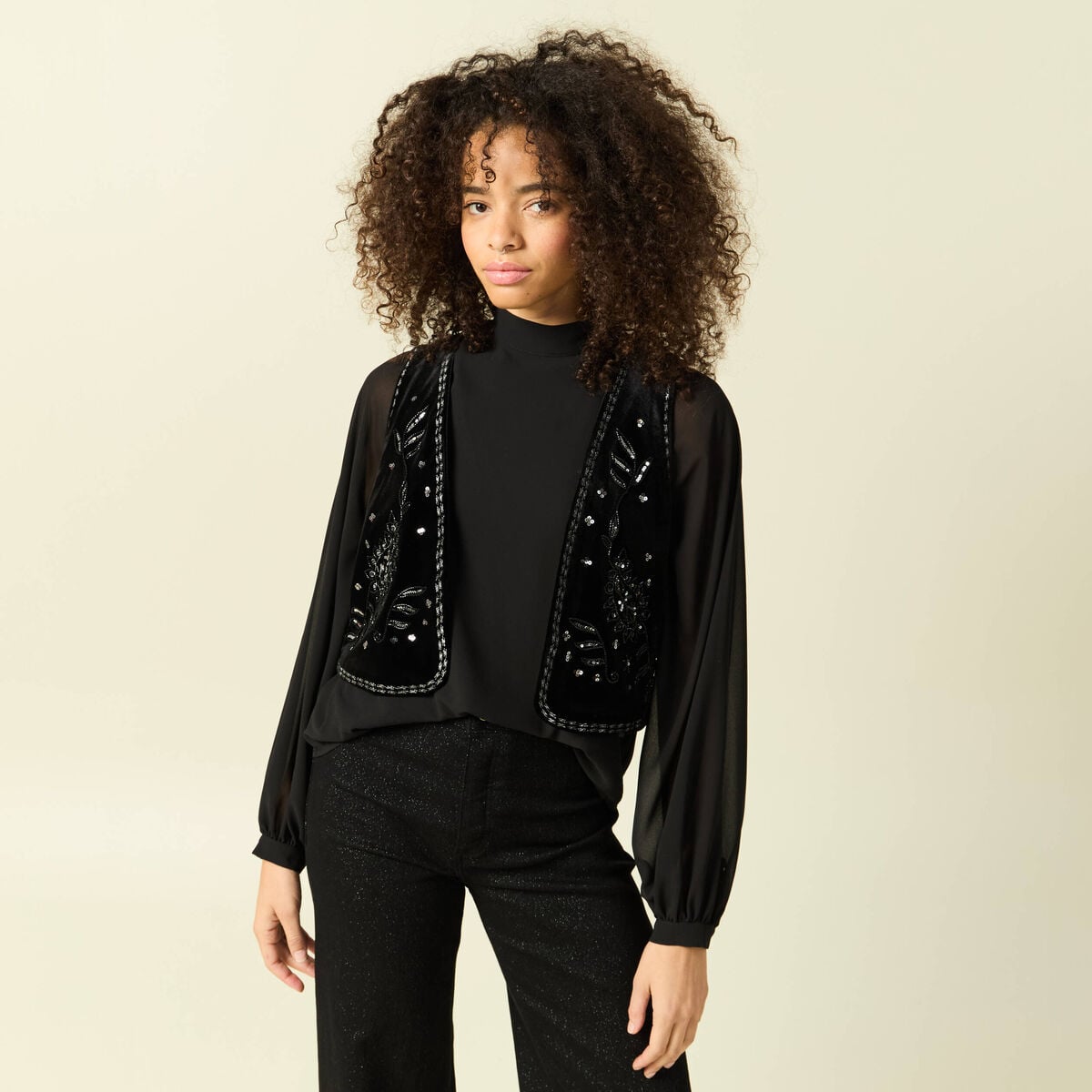 Veston court droit en velours noir femme | Vibs
