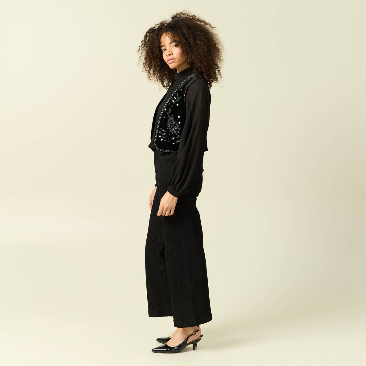 Veston court droit en velours noir femme | Vibs