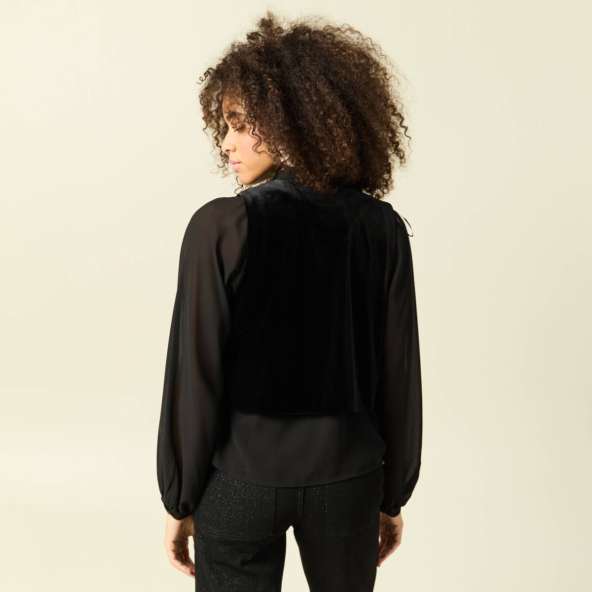 Veston court droit en velours noir femme | Vibs