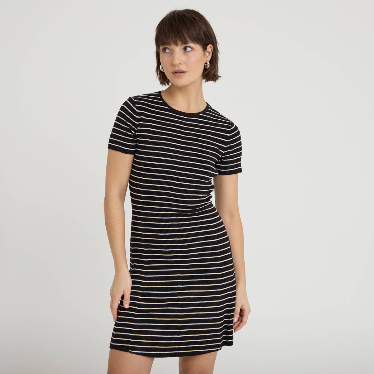 Robe droite manches courtes blanc femme | Vibs