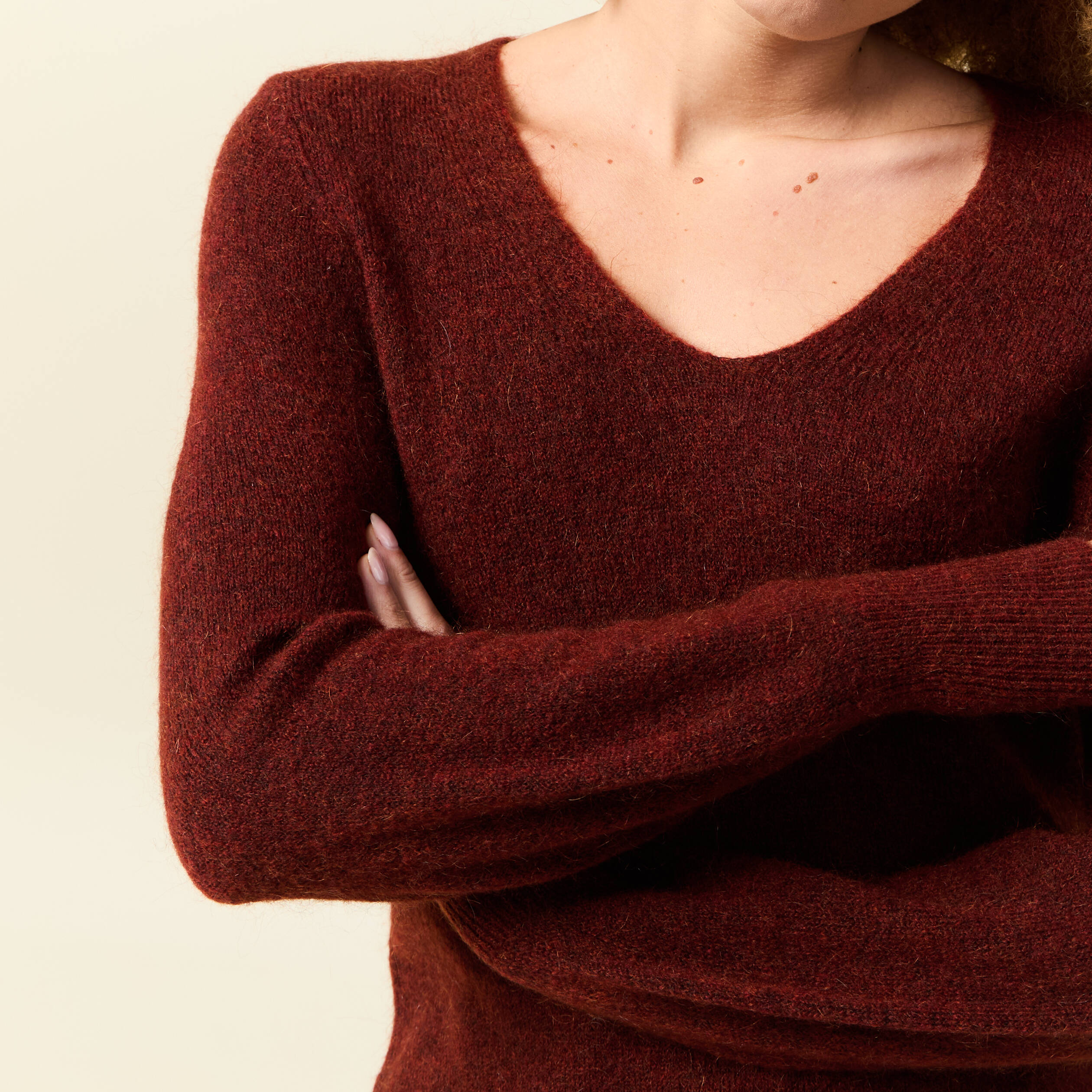 Pull col V manches longues orange foncé femme | Vibs