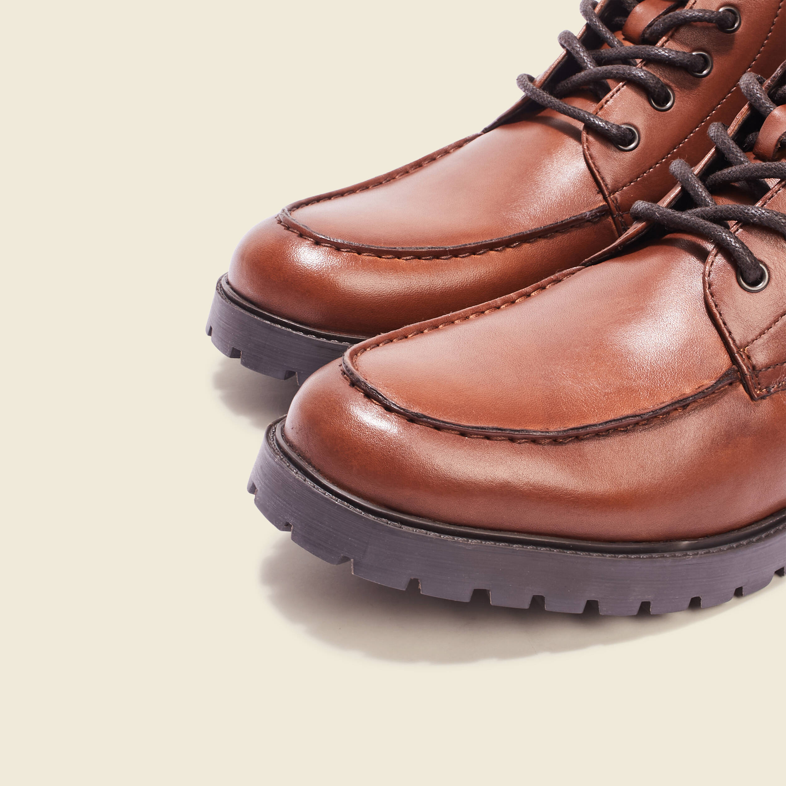 Godillots crantés en cuir marron cognac homme | Vibs