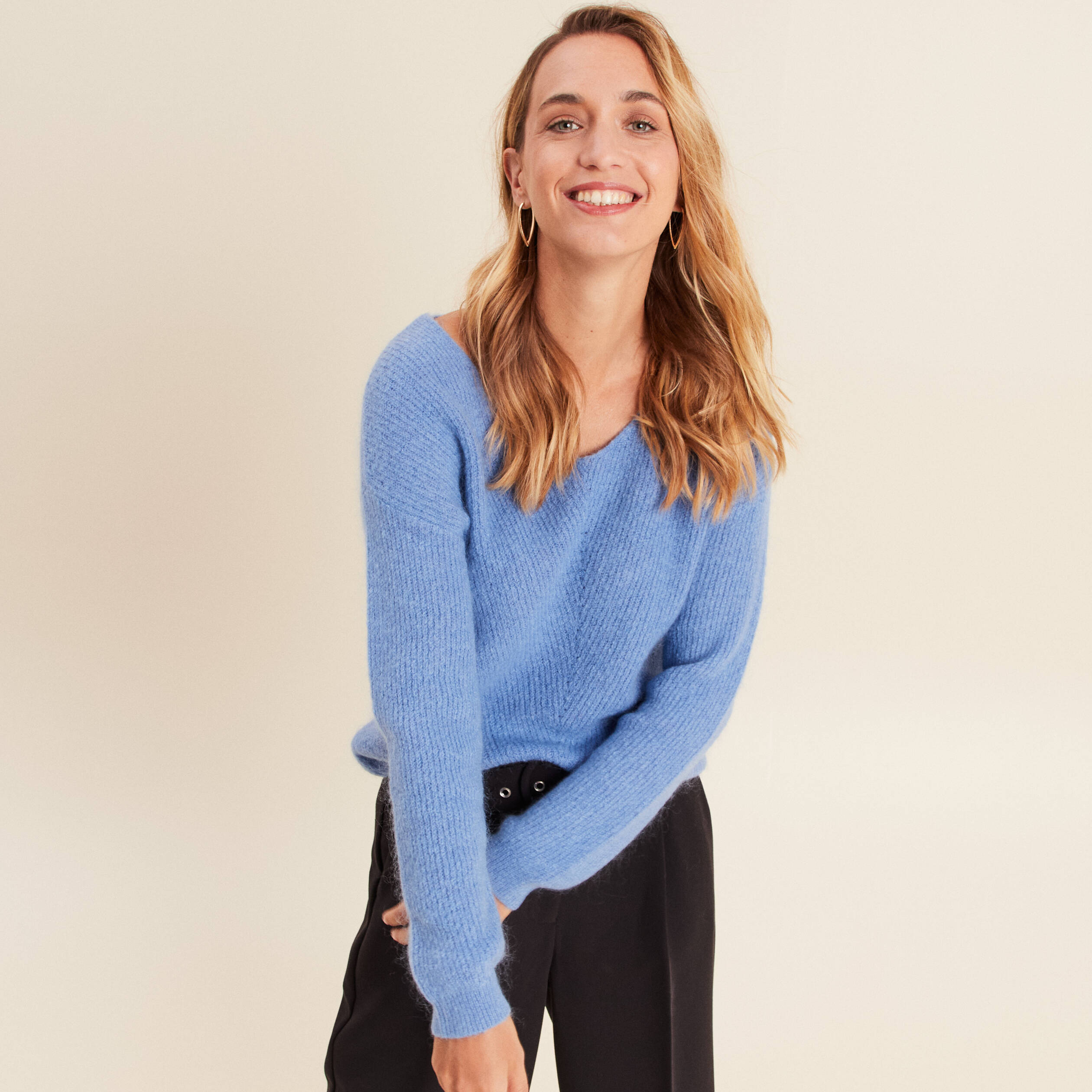Pull col v bleu ciel femme | Vibs