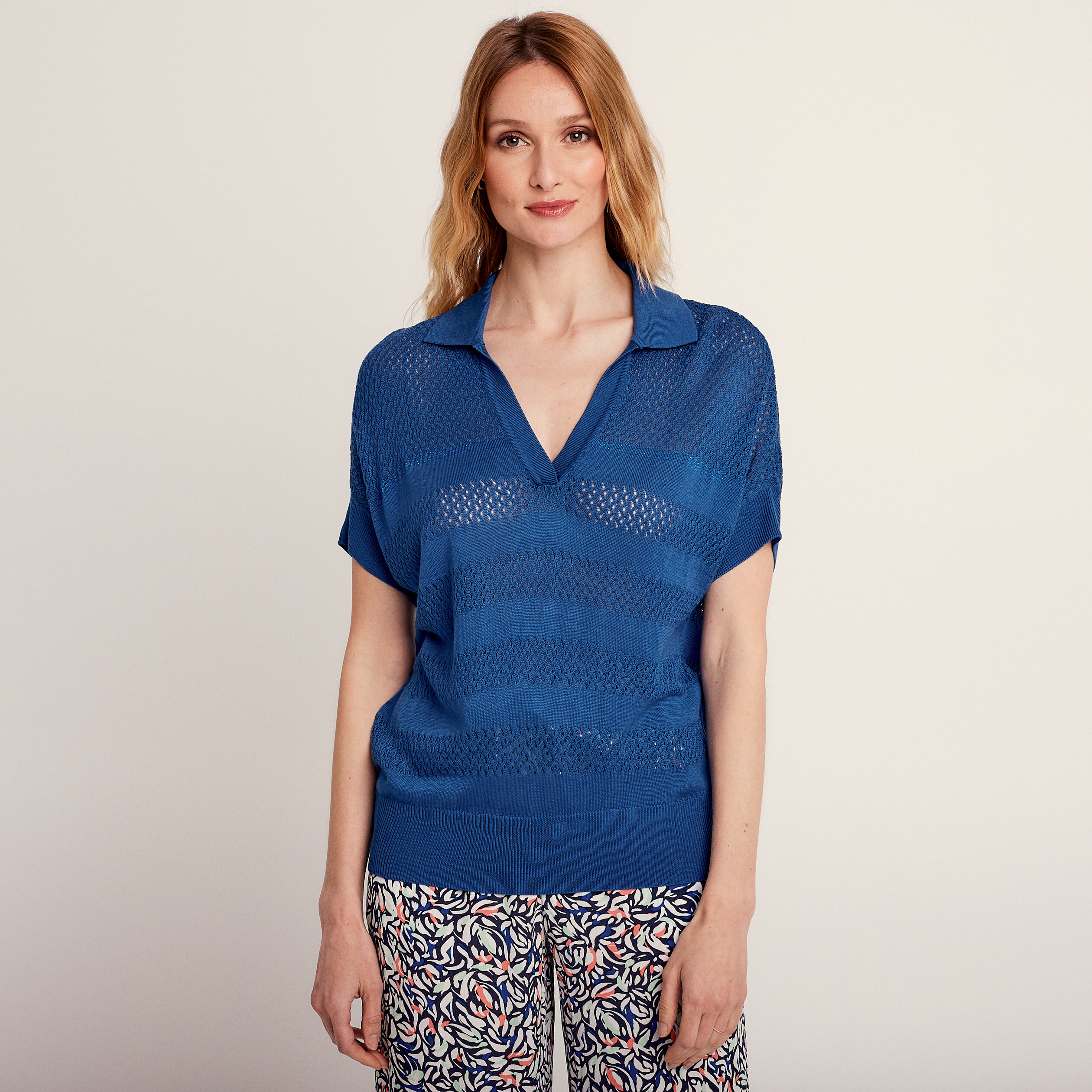 Pull manches courtes col polo bleu electrique femme | Vibs