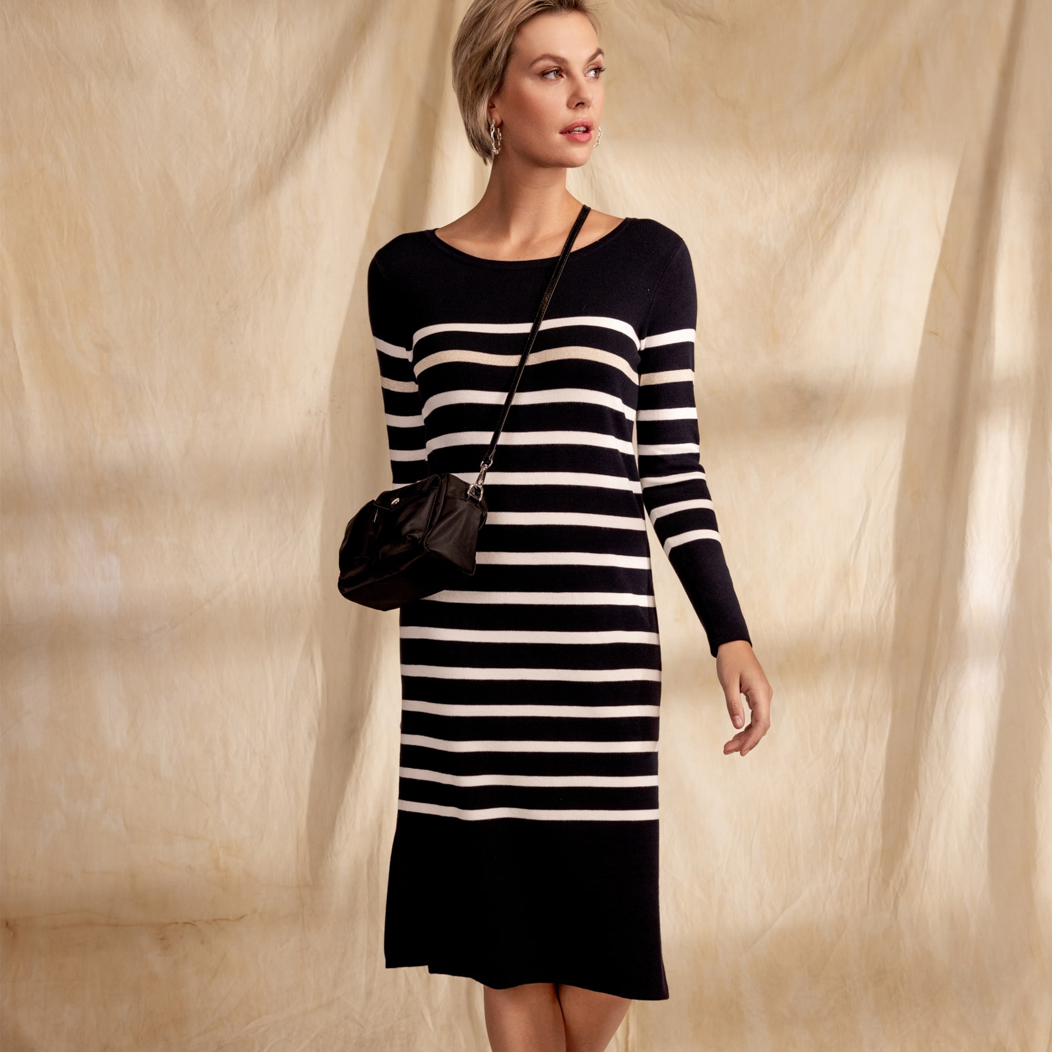 Robe pull midi droite bleu foncé femme | Vibs