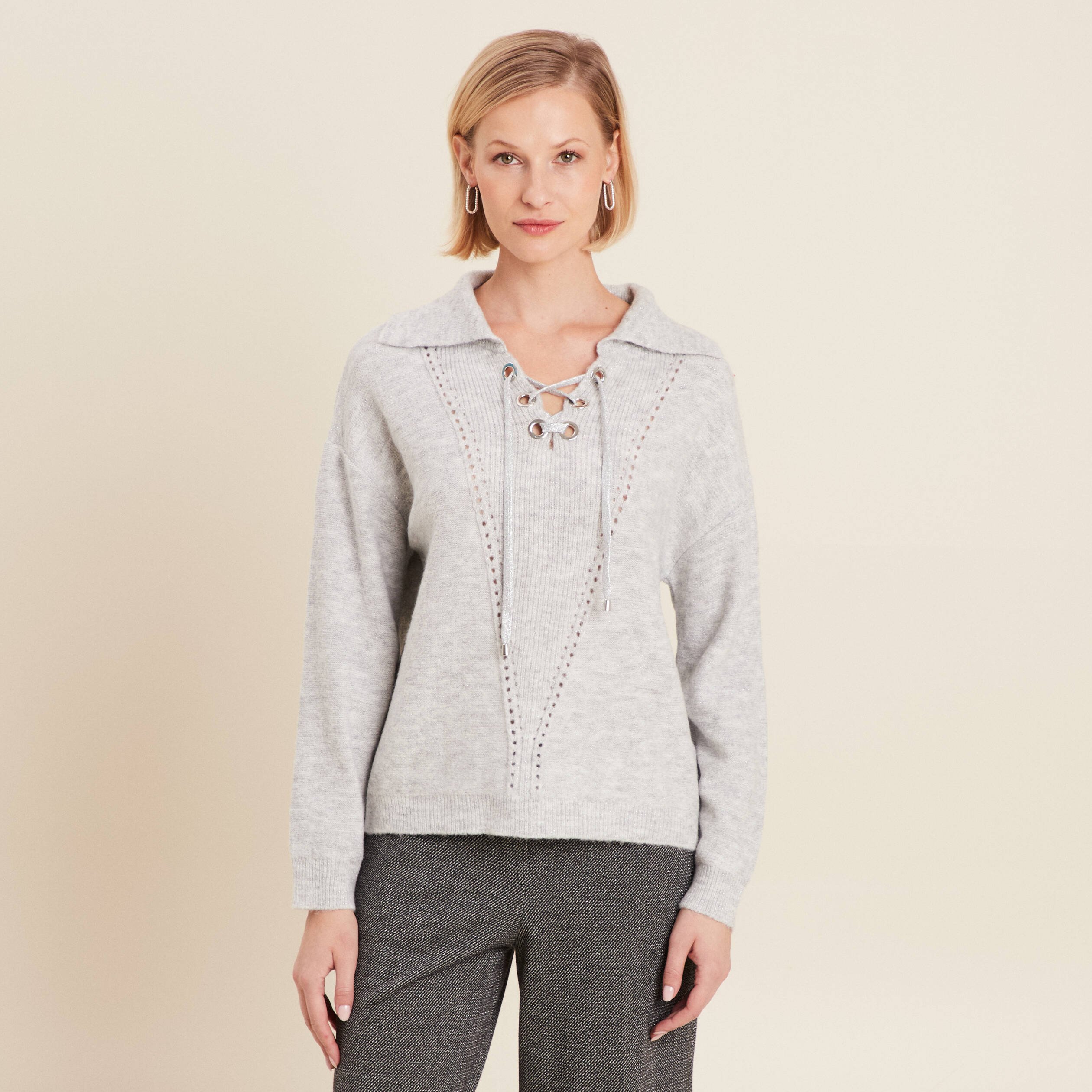 Pull manches longues à laçage gris clair femme | Vibs