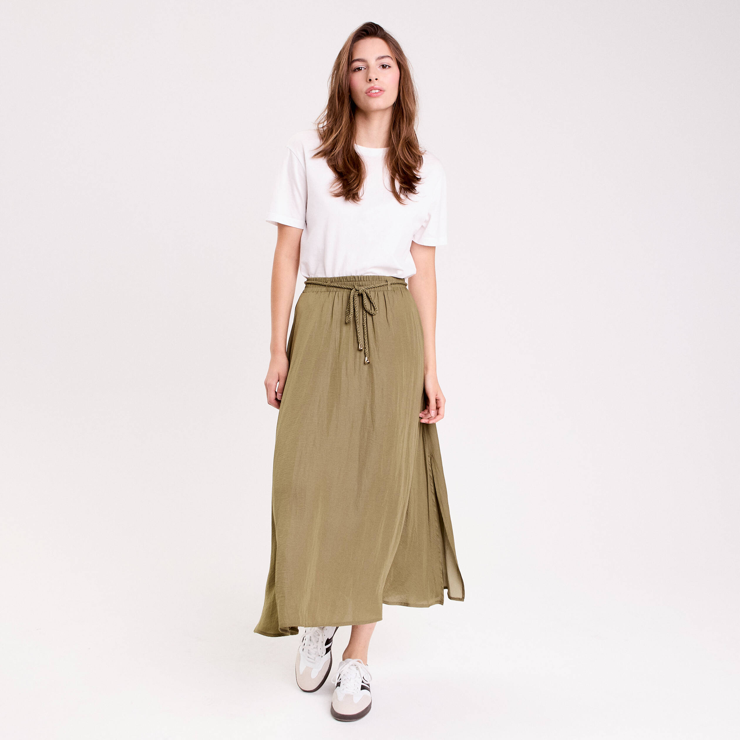 Jupe longue évasée satin vert kaki femme | Vibs