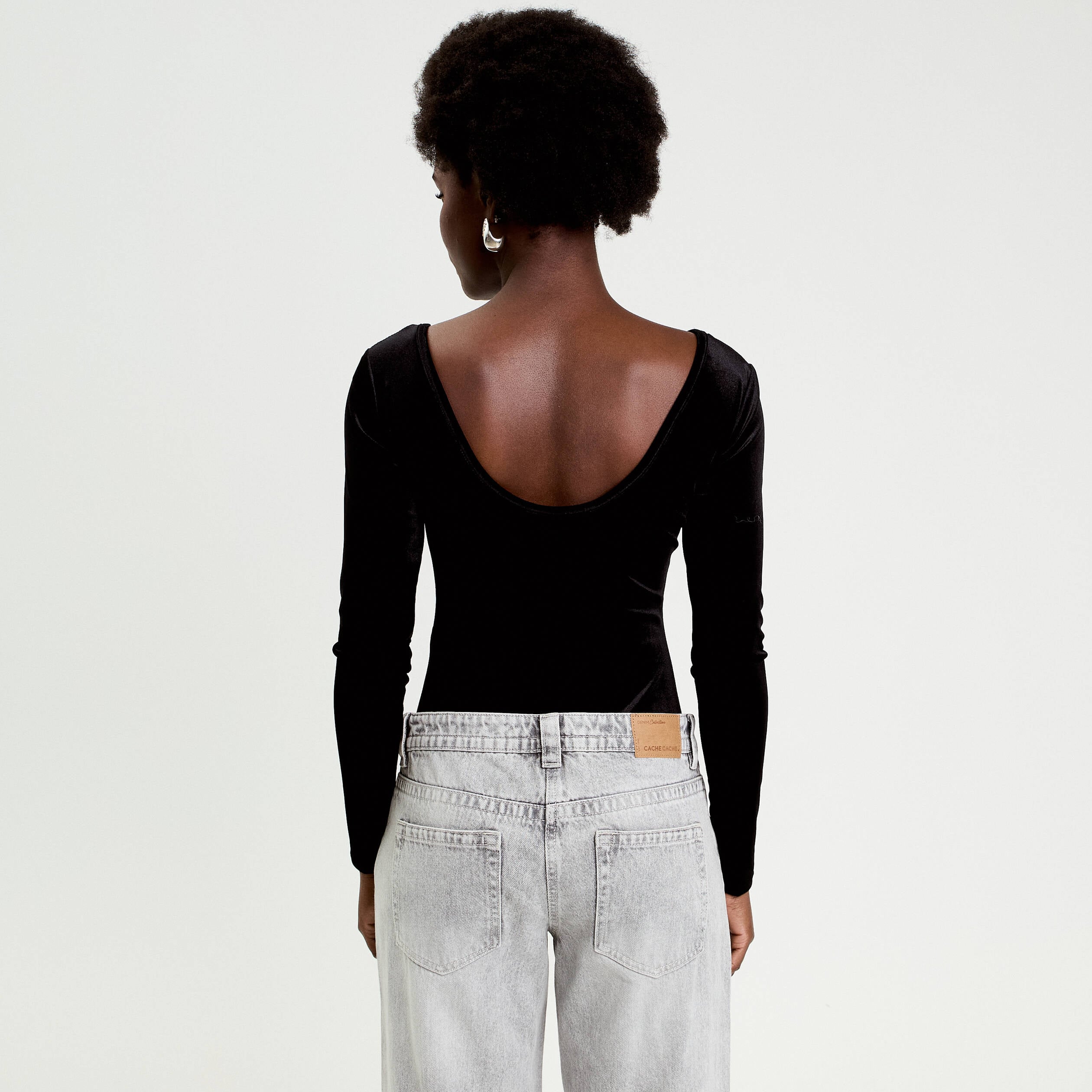 Body en velours décolleté dos noir femme | Vibs