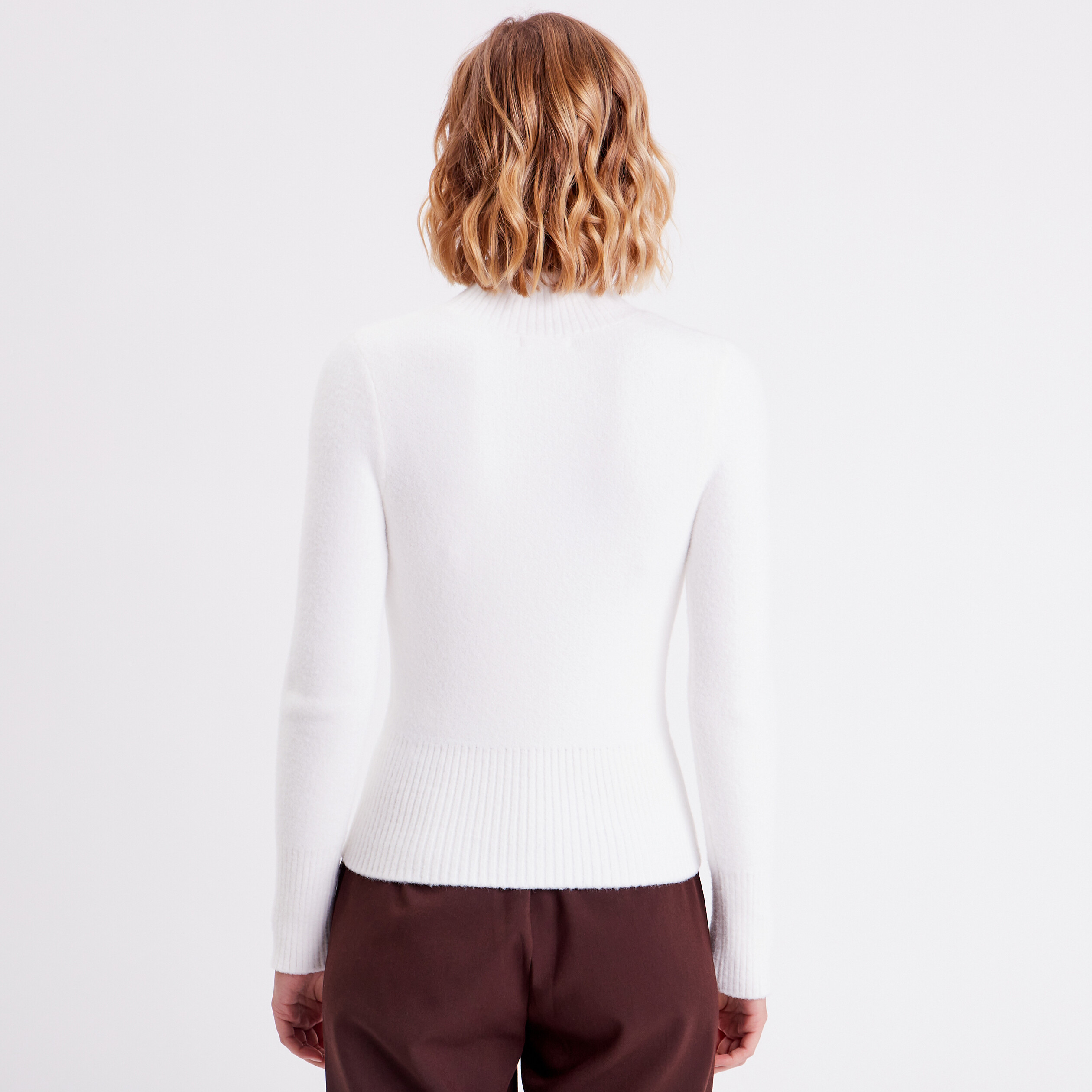 Pull avec col montant ecru femme | Vibs