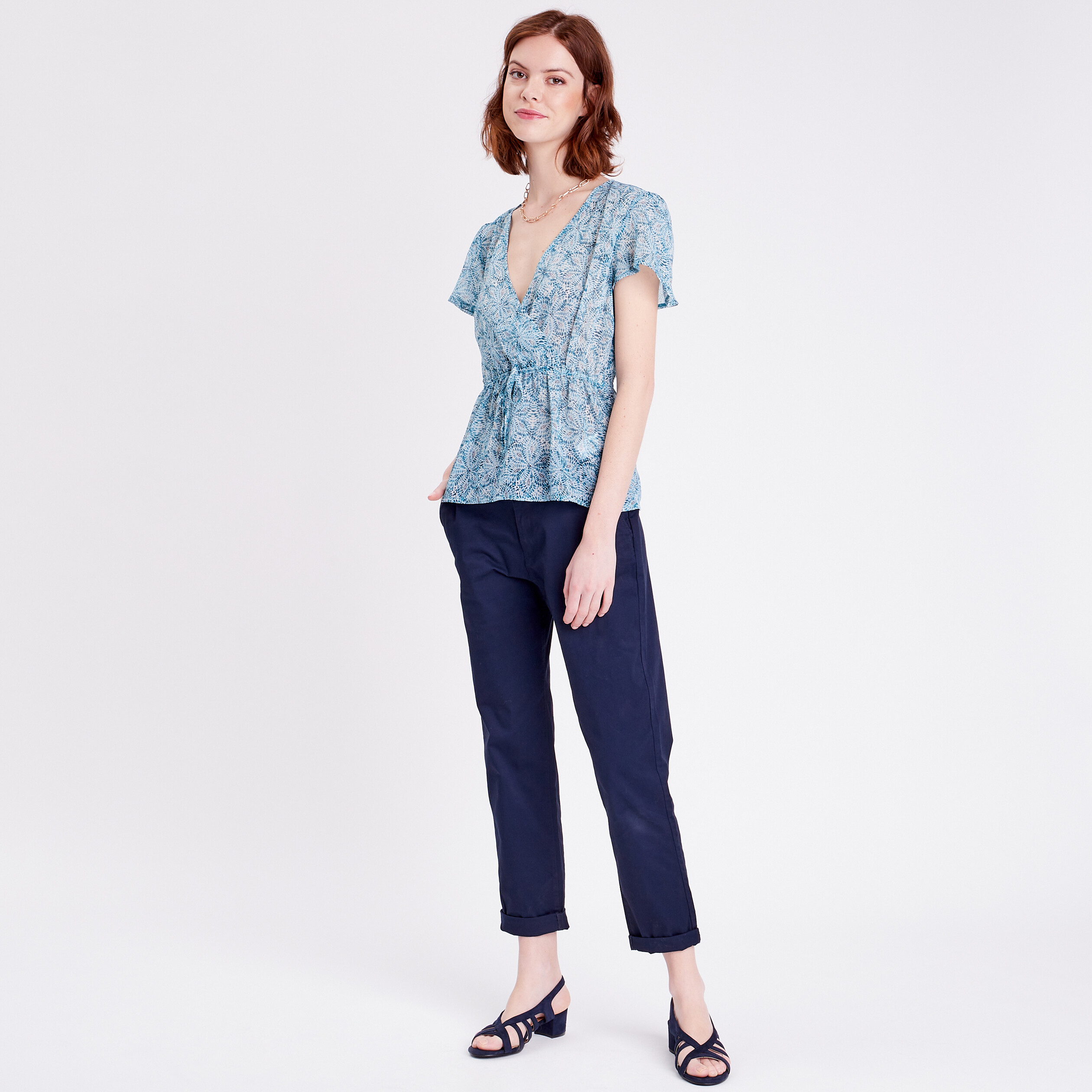 Blouse cintrée col cache-coeur bleu femme | Vibs