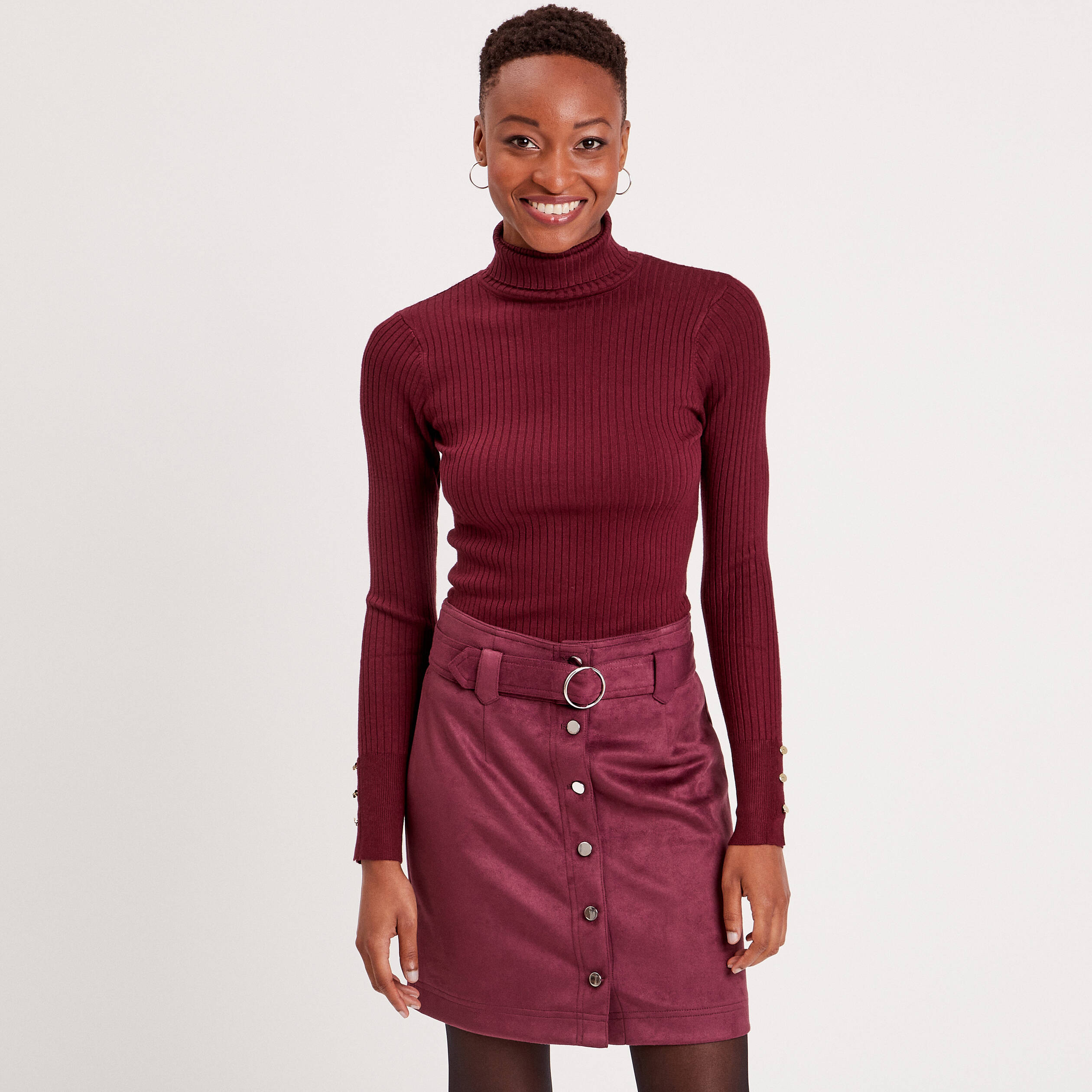 Pull col roulé côtelé rouge foncé femme | Vibs